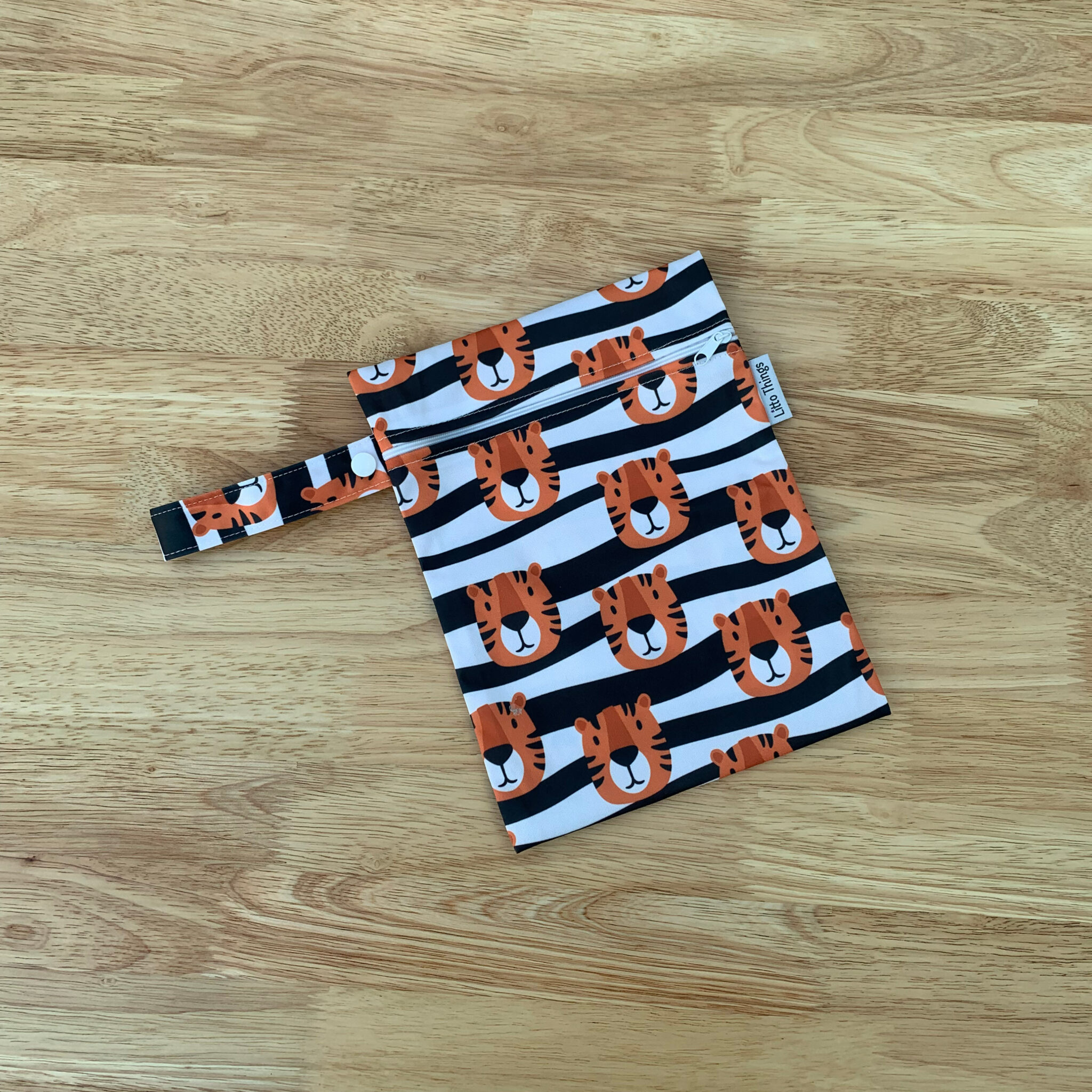 Small Wet Bag - Perfect for storing reusables - Litto Things